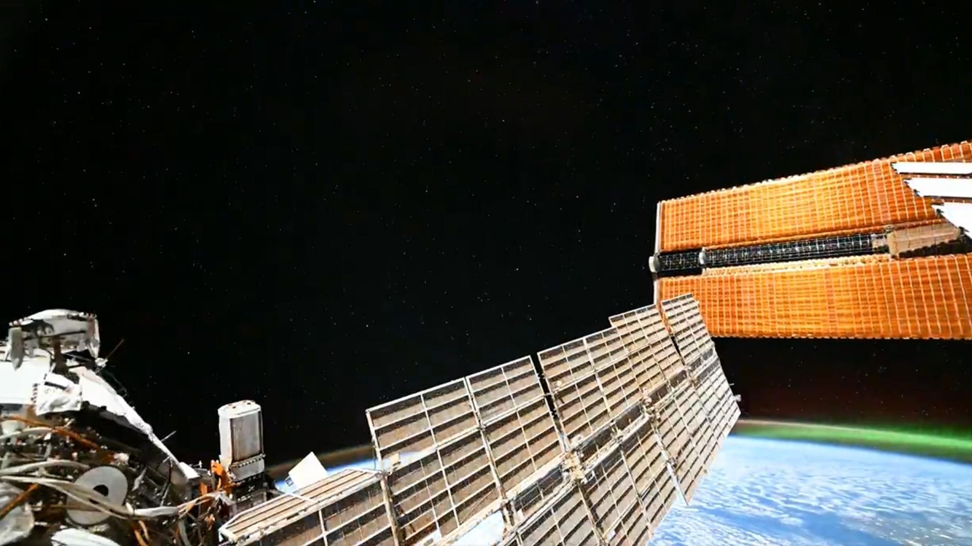 Astronaut on ISS captures spectacular orbital video of zodiacal lig...