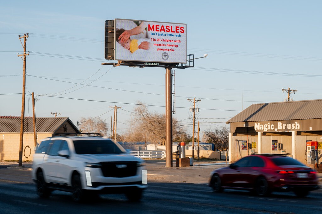 Federal Officials Underplaying Measles Vaccination, Experts Say