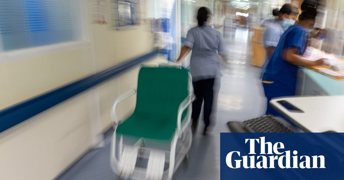 Nurses in England took an average of one week off sick for stress l...